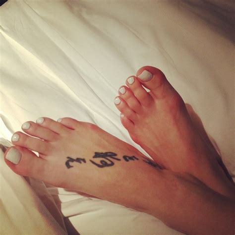 Skylar Grey S Feet