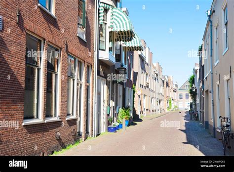 Korenbeursbrug Leiden Hi Res Stock Photography And Images Alamy
