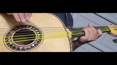 Tutorial De Guitarron Payaso Javier Solis Youtube