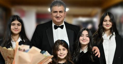 არ გამიცდენია მათი არც ერთი მშობელთა კრება ექსკურსია გამოფენა გია ბაღაშვილი 4 გოგოს