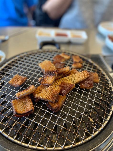 광안리 바삭 쫀득한 돼지껍데기 초필살 돼지구이 광안직영점 네이버 블로그