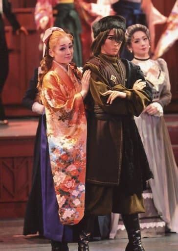 生写真 女性 宝塚歌劇団 花組 宝塚歌劇団 花組 水美舞斗・城妃美伶 ライブフォト・全身・赤白紺衣装・黒茶色衣装・2lサイズ 花組ドラマ