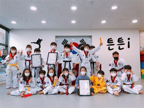튼튼아이 태권스쿨 💪💪튼튼이들💪💪 2020년 마지막 승급심사and줄넘기급수평가 끝~~모두들 수고했어요😁😁