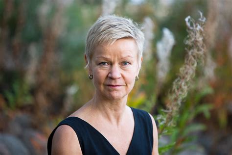 Tauko Portraits Minna Määttä