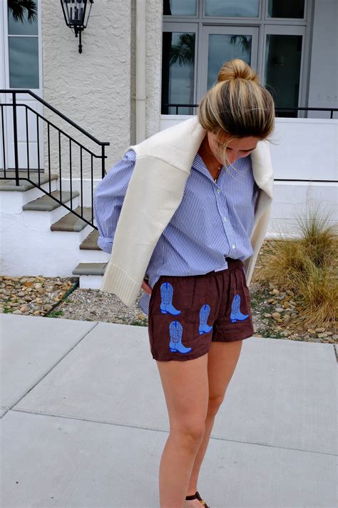Brown Linen Boot Embroidered Shorts Chakeris