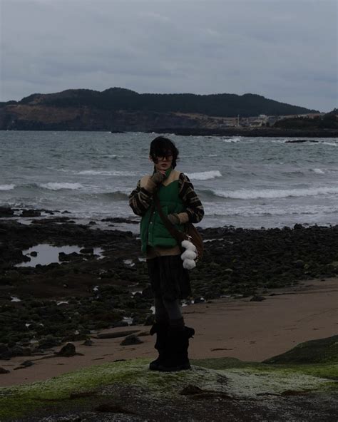 깡유진ʕ”̮ॽु⋆⁺₊⋆ ♡̷̷̷ Negativethree Official 바다 느좋이지만 느므추어… 안경 날라갈뻔 제주도 제주도카페 제주도가볼만한