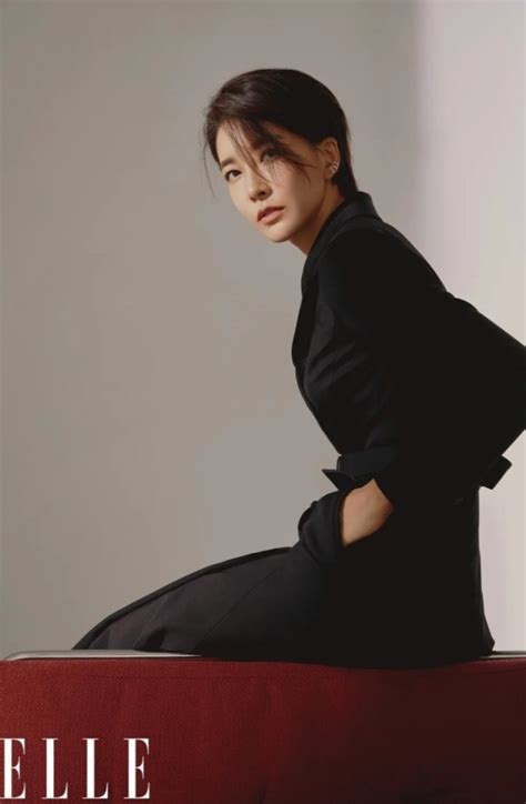 진서연 인스타그램 논란 총격 피살 극우 활동가 찰리 커크 추모에 팬들 술렁 네이버 블로그