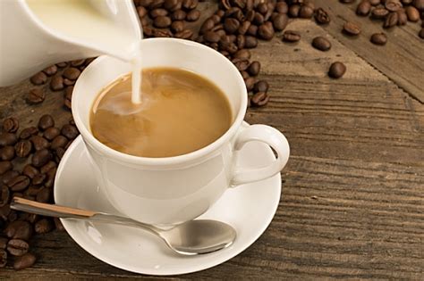 6 Cara Membuat Kopi Susu Yang Aromatik Lezat Dan Creamy