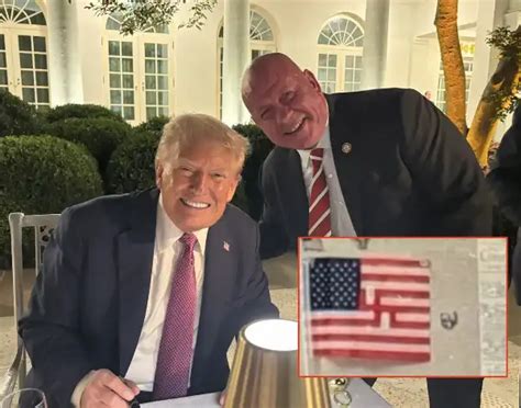 Nazistelli A Stelle E Strisce Nellufficio Del Deputato Repubblicano