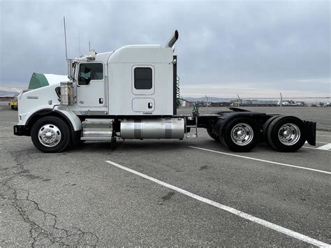 Kenworth T800 Sleeper Truck