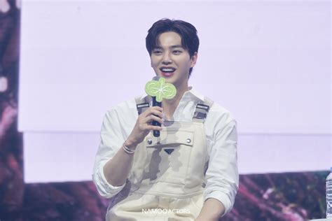 [방송]송강 올해 첫 팬미팅 성료… “여러분 덕분에 일할 수 있어” Ytn