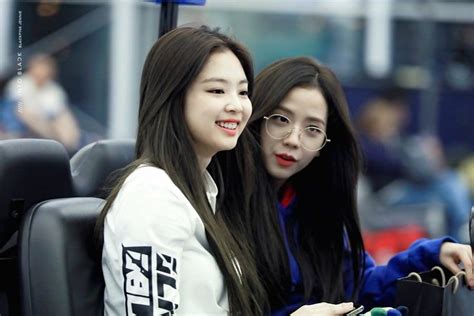 190127 Hong Kong Airport 제니 Jennie 지수 Jisoo 블랙핑크 Blackpink