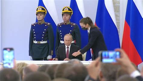 Владимир Путин подписал договоры о присоединении к Российской Федерации ДНР ЛНР Запорожской и