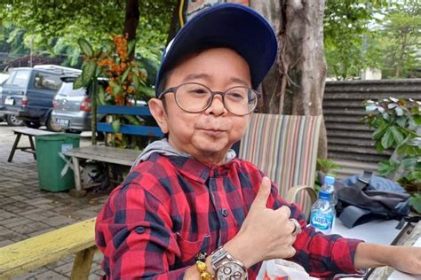 Foto Komeng Jadi Caleg Daus Mini Kita Pikir Bercanda