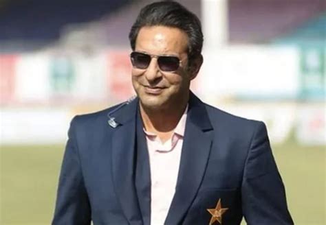 Waseem Akram Finds Faults In Pakistan Team