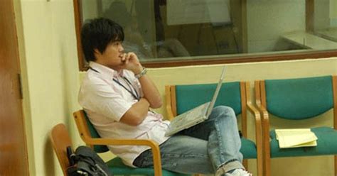 Legs Apart Under Laptop Your Sperm Will Thank You WIRED