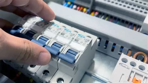 How To Wire A Circuit Breaker Panel Safely