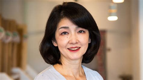 美颜人脸美妆照片美颜人像美颜 证件照 图片压缩