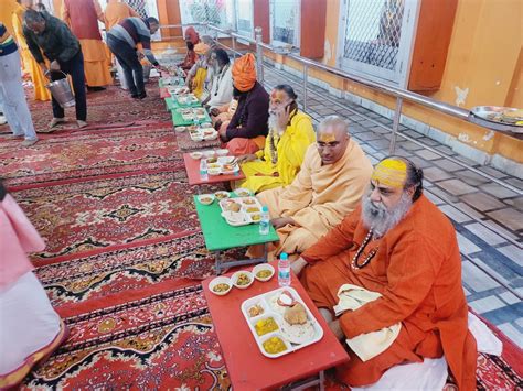 वार्षिक भंडारा संत सम्मेलन सिद्धपीठ श्री दूधेश्वर नाथ महादेव मठ मन्दिर