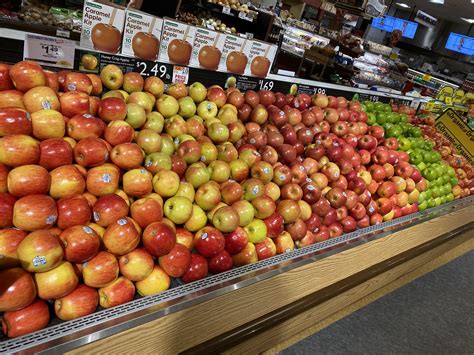Apple Original Kitchen And Grocery At Chelsea Elyard Blog