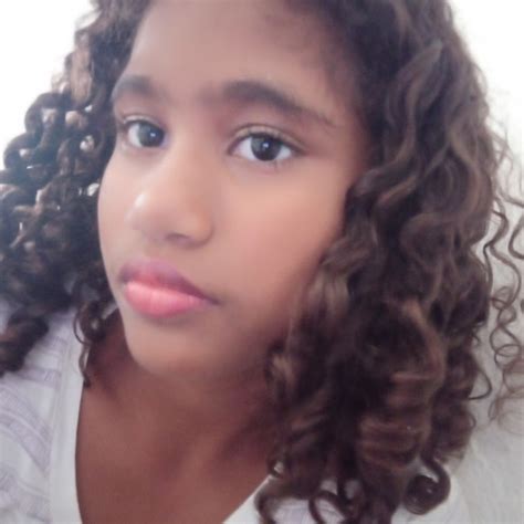 Thallita Gabrielle Youtube