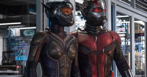 The Big Problem With Wasp S Ant Man Costume That No One Noticed