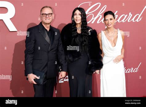 Kevin Robert Frost Cher Und Demi Moore Bei Der 30 Amfar Gala Cannes