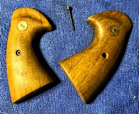 Python Grips Colt Forum