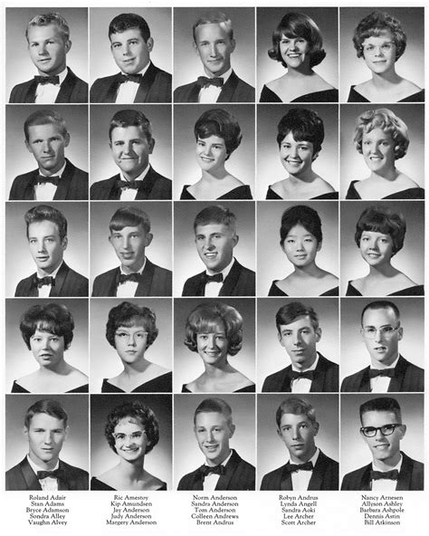 Senior Yearbook Pictures