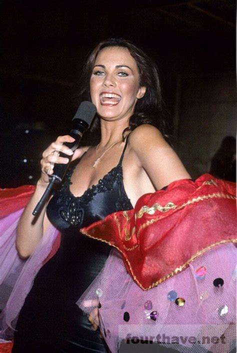 Lynda Carter Singing Rmidcenturypinups
