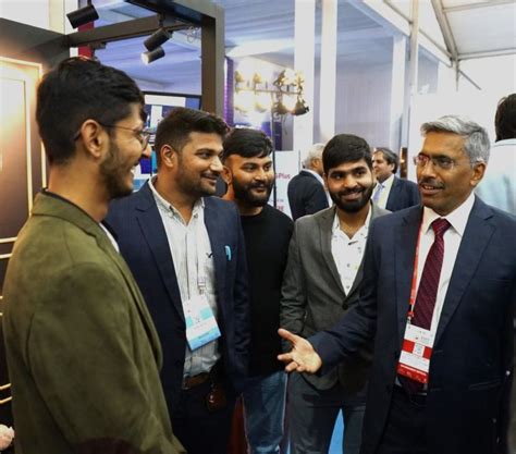 Networking Relationshipbuilding Networkingtips Professionaldevelopment Anand Nayak 17