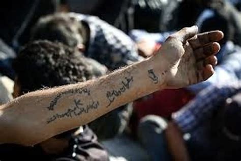 خالکوبی در آرايشگاه، زندان و مدرسه