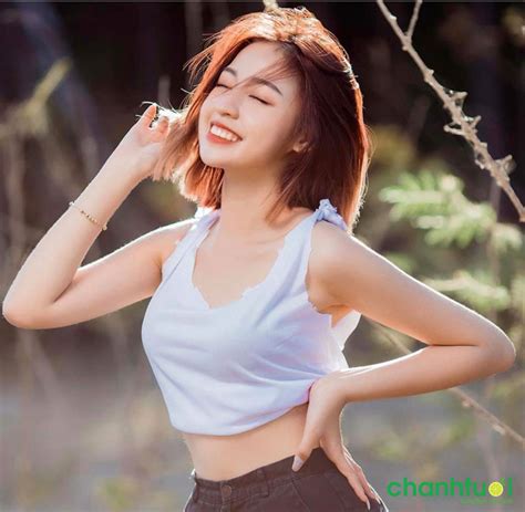 Ki U T C Ng N Ngang Vai Tr Trung M M N Cho N Ng