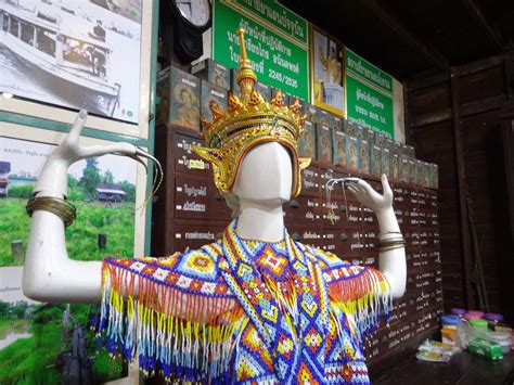 ตลาดริมน้ำคลองแดน Klongdaen Floating Market ศูนย์ข้อมูลชุมชนวิถีพุทธคลองแดน แวะเยี่ยมชมได้