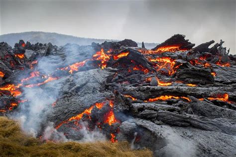 進入2021年後地球多地陸續變天美國三座火山同時噴發 每日頭條