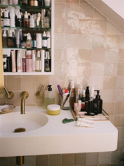 Glycolic Acid Peels Benefits Tips And The Best Products Who What Wear