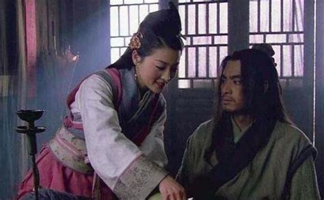 武松杀潘金莲，武松为什么在动手前要扒潘金莲的衣服呢？ 历史故事赢家娱乐