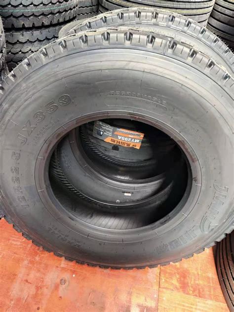 建新卡车轮胎JX359 12R22 5 18层 云轮胎