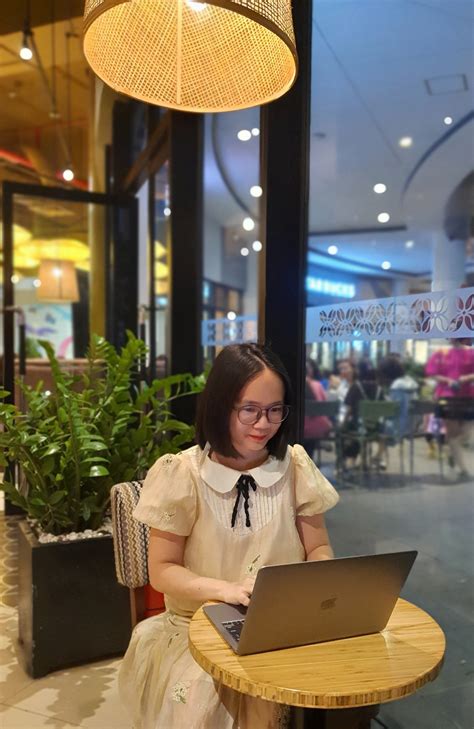 Giới Thiệu The Introvert Writer