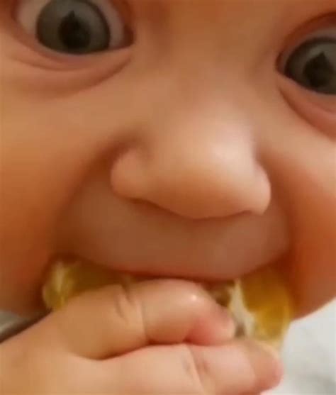 قیافه ی بچه فامیل وقتی میاد تو اتاق Rgorbay