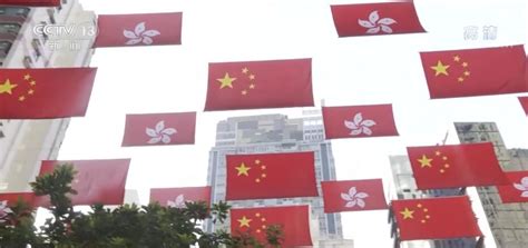 各地喜迎国庆 节日气氛浓厚 华声在线