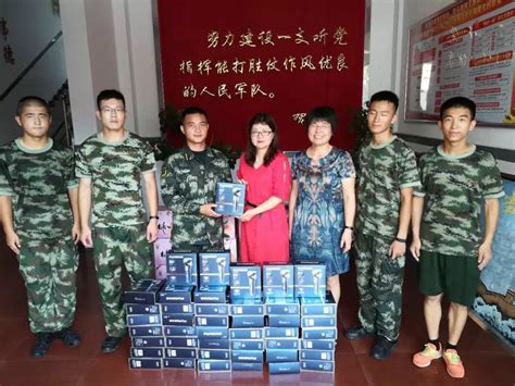 【至诚 校园新闻】军民共建 共筑鱼水情 ——奉城二中到奉城消防队进行慰问