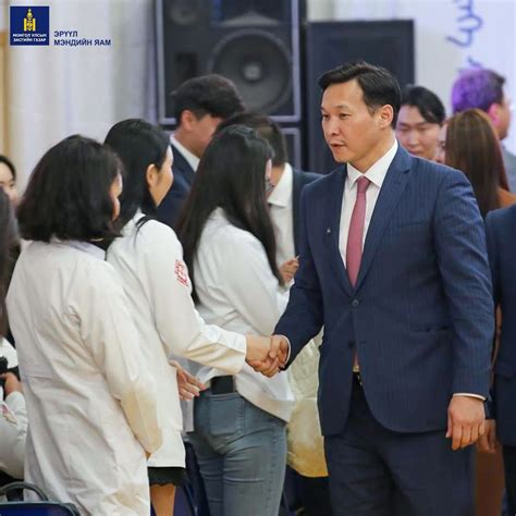 Эрүүл мэндийн байгууллагын бүтэц үйл ажиллагааны стандартууд батлагдлаа