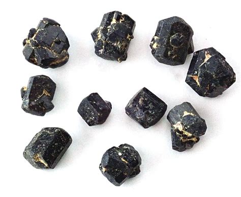 普通輝石 augite オージャイト 岩石鉱物詳解図鑑planetscope