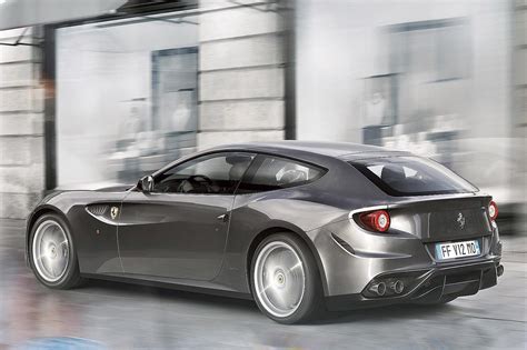 【スーパーカー年代記 080】独創的4wdシステムを持つ「ff」はフェラーリ初の4人乗りシューティングブレーク Webモーターマガジン