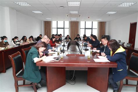 校党委副书记银熙惠到机关教辅部门开展“转作风、抓机遇、解难题、促发展”专题调研 贵州师范大学新闻网