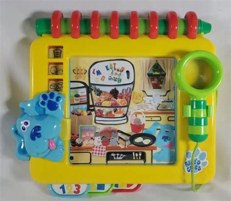 1998 BLUE S CLUES Handy Dandy Notebook Seek Find Game Search