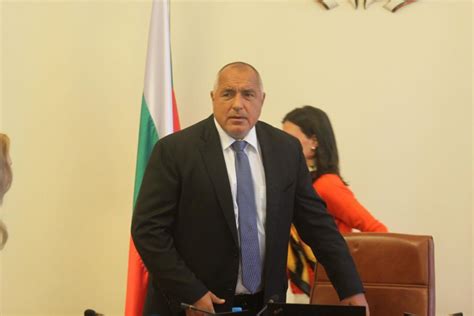 Борисов Всеки има право на дейност в НПО Едни обичат Русия други Америка Lupa Bg