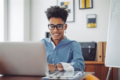 VPS Vs Cloud Hosting Whats Right For Your New Website Blogaholic Designs