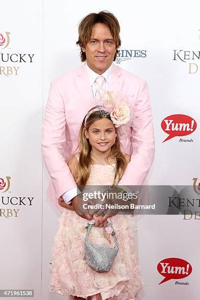 Larry Birkhead And Dannielynn Photos And Premium High Res Pictures